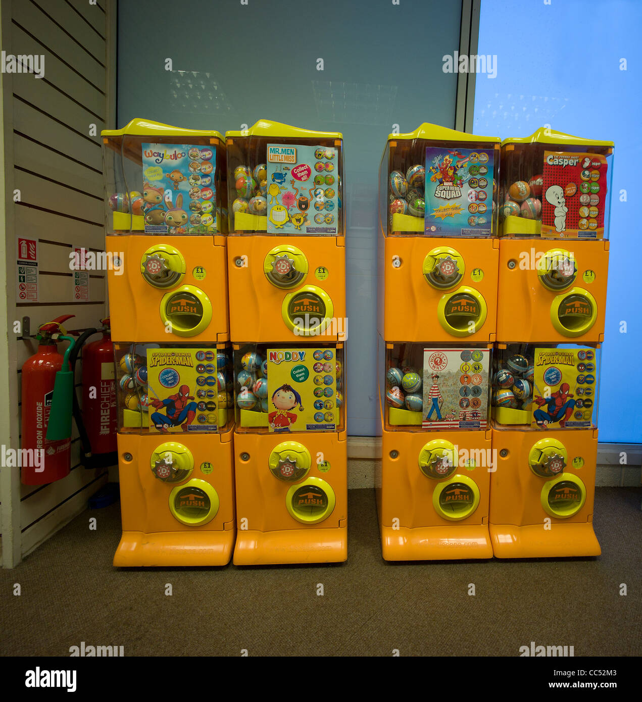 Dispensing hi-res stock photography and images - Alamy