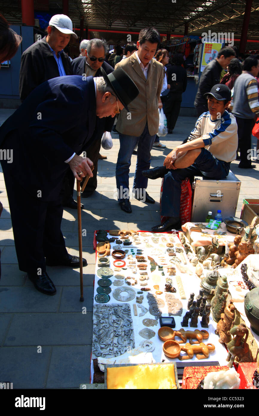 Market expert hi-res stock photography and images - Alamy