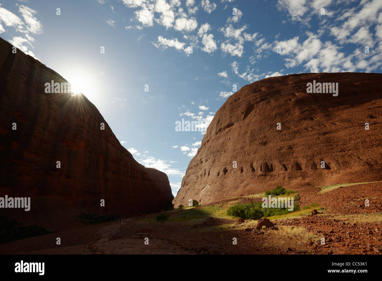 Kata Tjuta Valley of the Winds, The Olgas trail, Uluru-Kata Tjuta ...