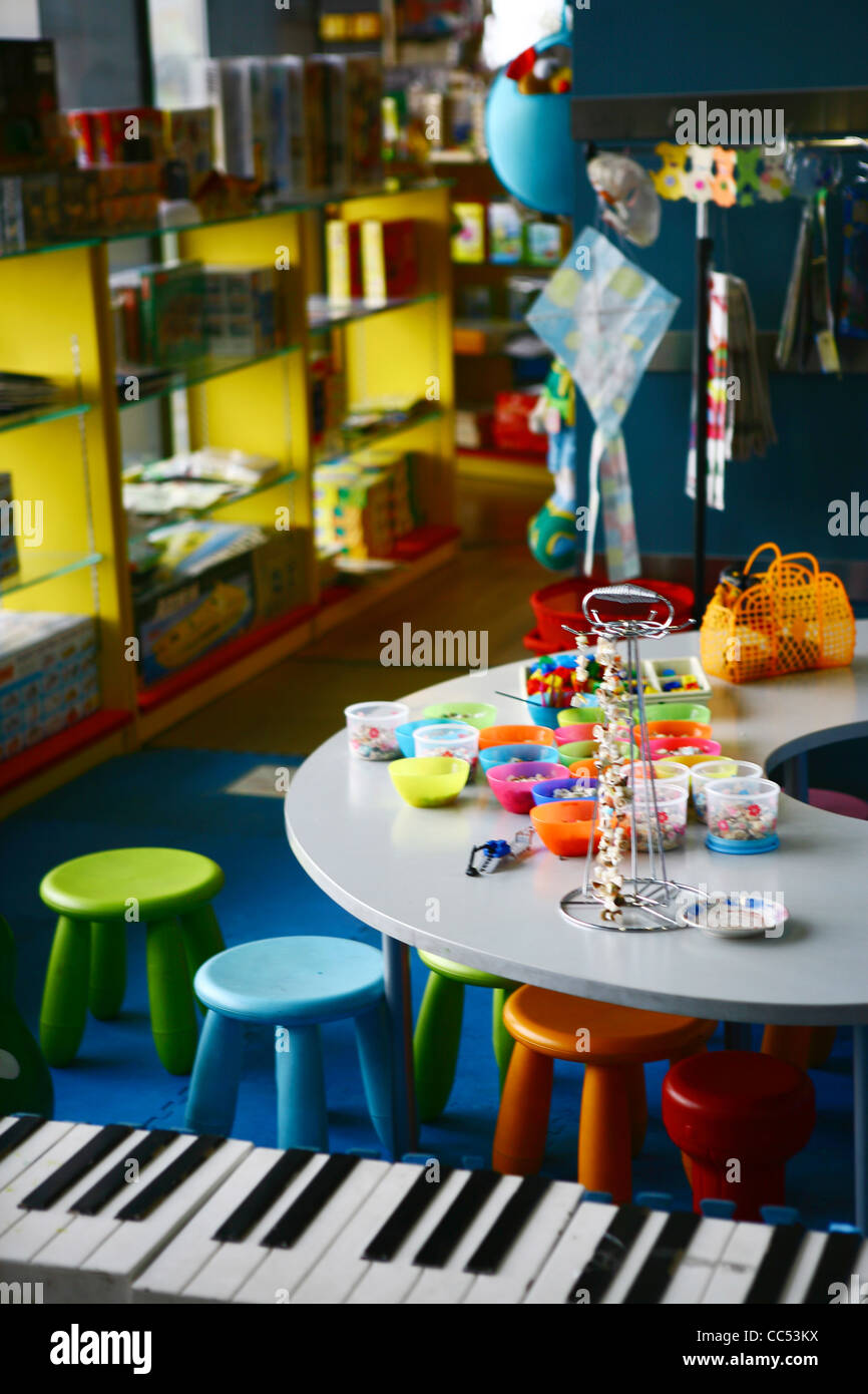 DIY area in a bookstore, Beijing, China Stock Photo - Alamy