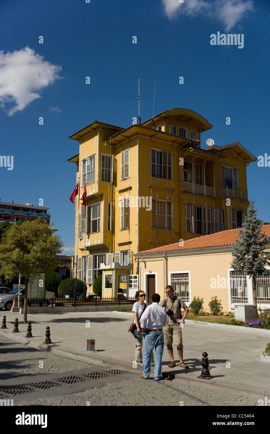 Central istanbul hi-res stock photography and images - Alamy