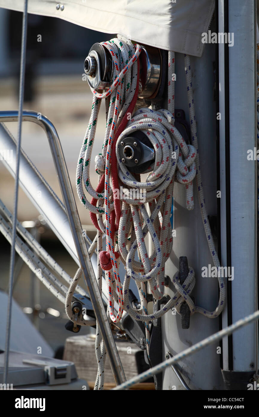 Halyard hi-res stock photography and images - Alamy