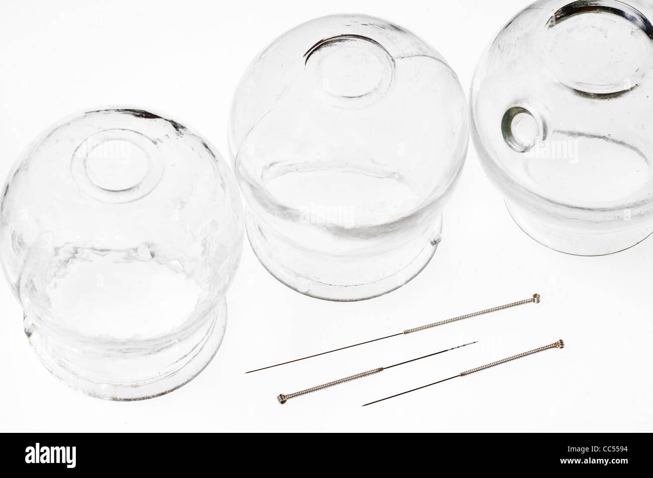 acupuncture needles and cupping glasses Stock Photo - Alamy