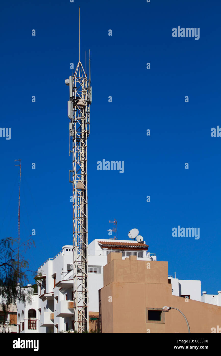 Communications node hi-res stock photography and images - Alamy