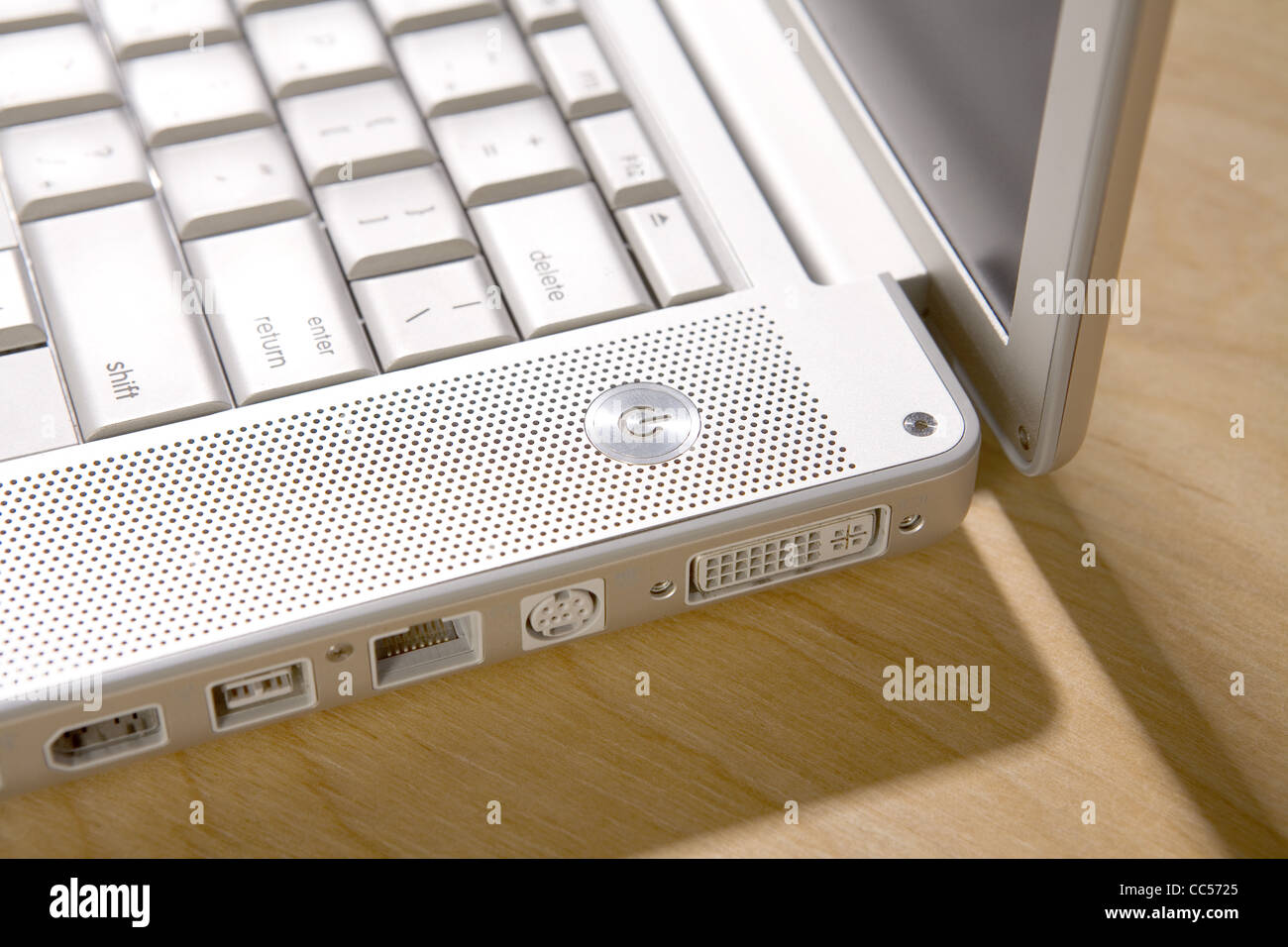 Laptop Computer Ports High Resolution Stock Photography and Images - Alamy