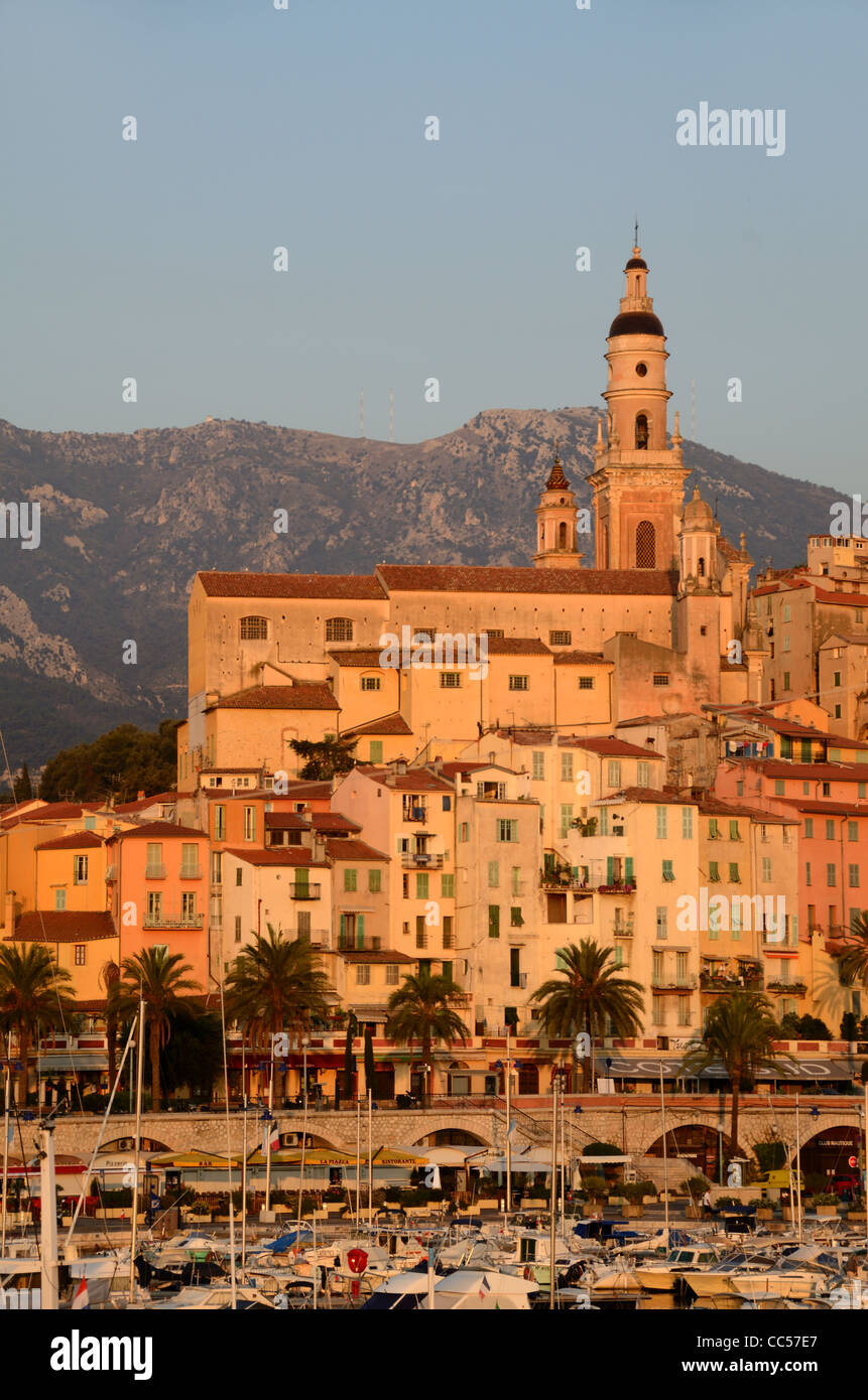 Old town and harbour district hi-res stock photography and images - Alamy