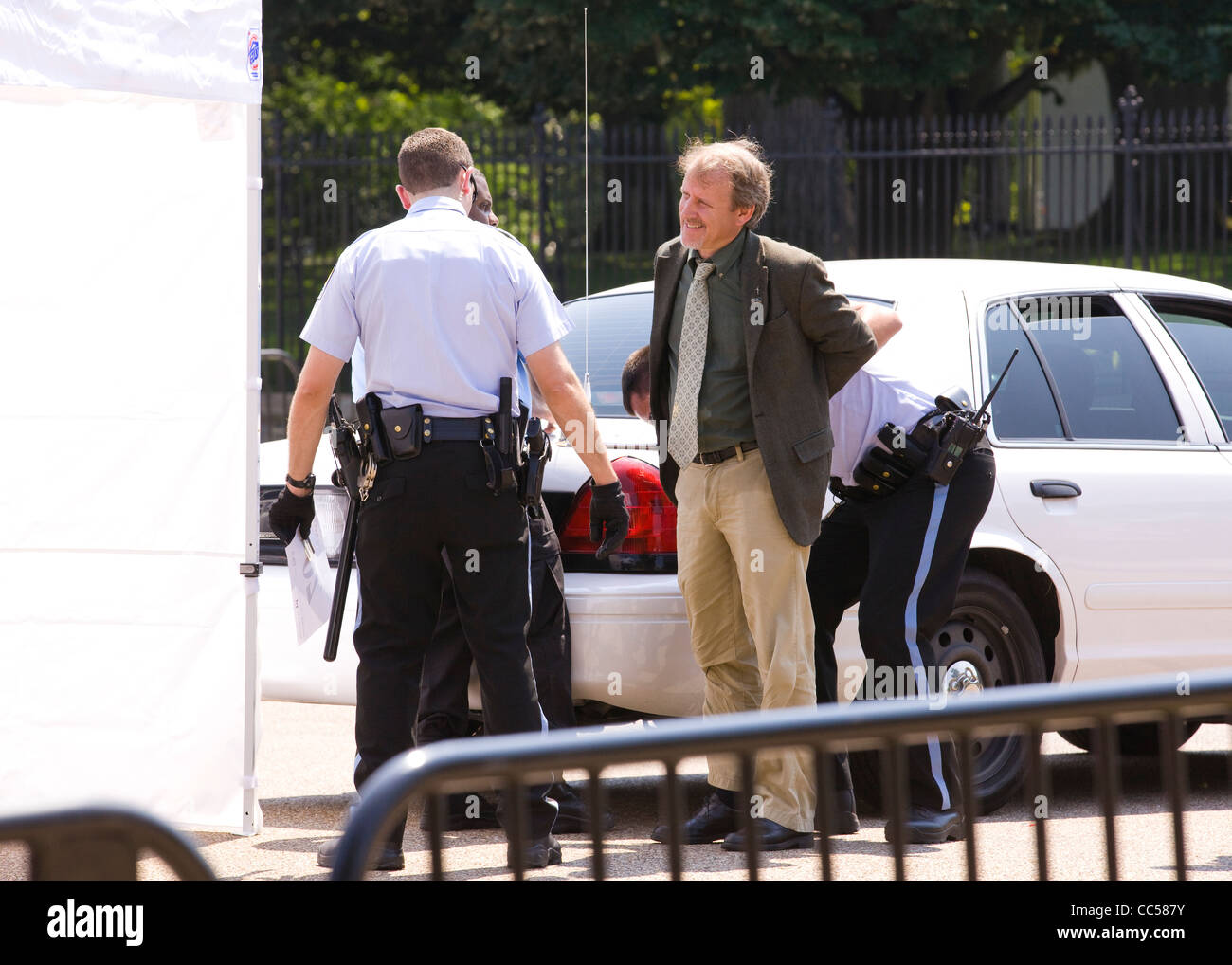 Police patdown hi-res stock photography and images - Alamy