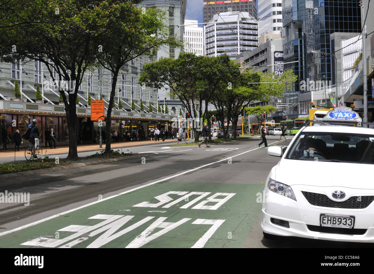 Wellington city centre lambton quay hi-res stock photography and images ...