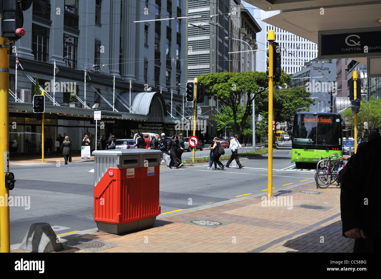 Lambton Quay, downtown Wellington, New Zealand Stock Photo - Alamy