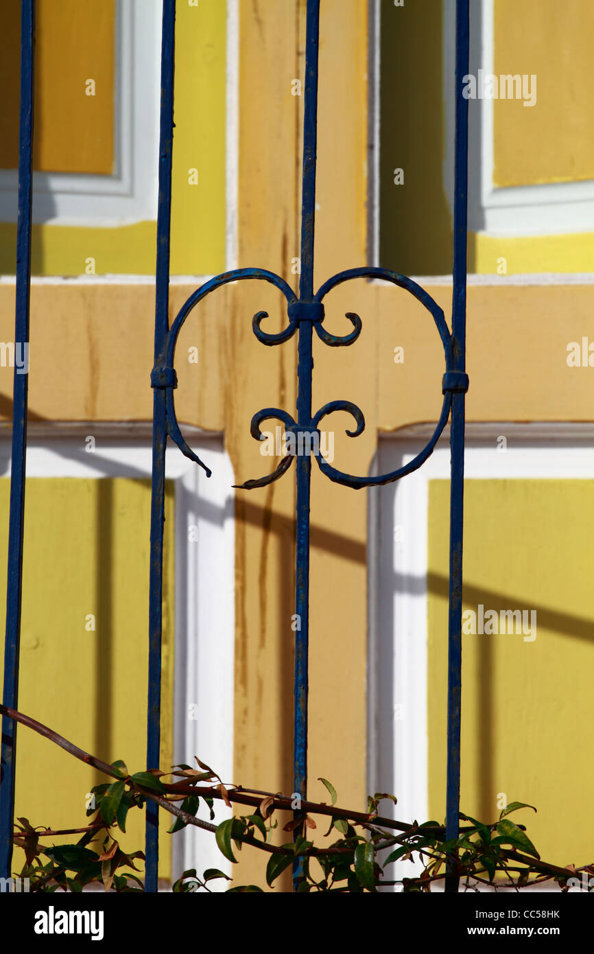 Old balcony railing hi-res stock photography and images - Alamy