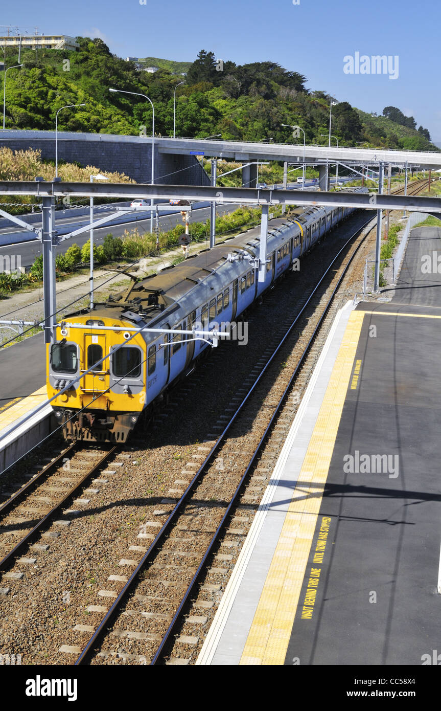 Wellington region Hutt Valley line commuter suburban railway service ...