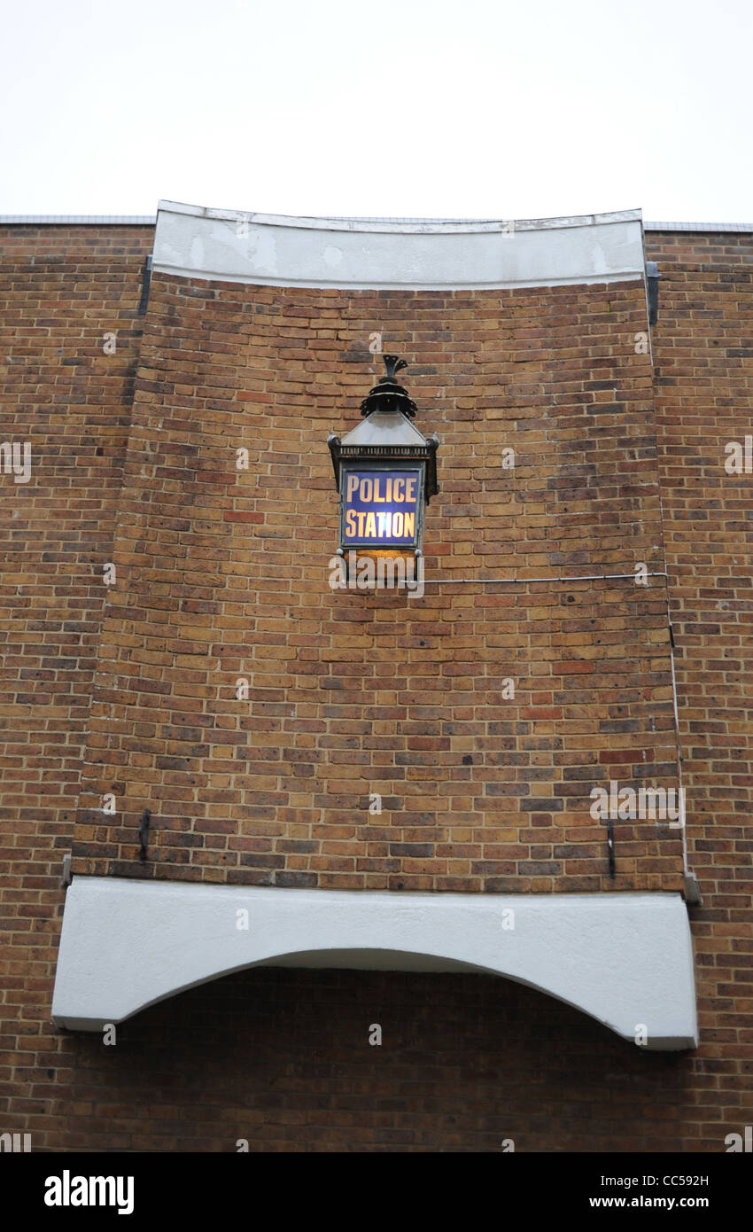 Police station blue lamp hi-res stock photography and images - Alamy