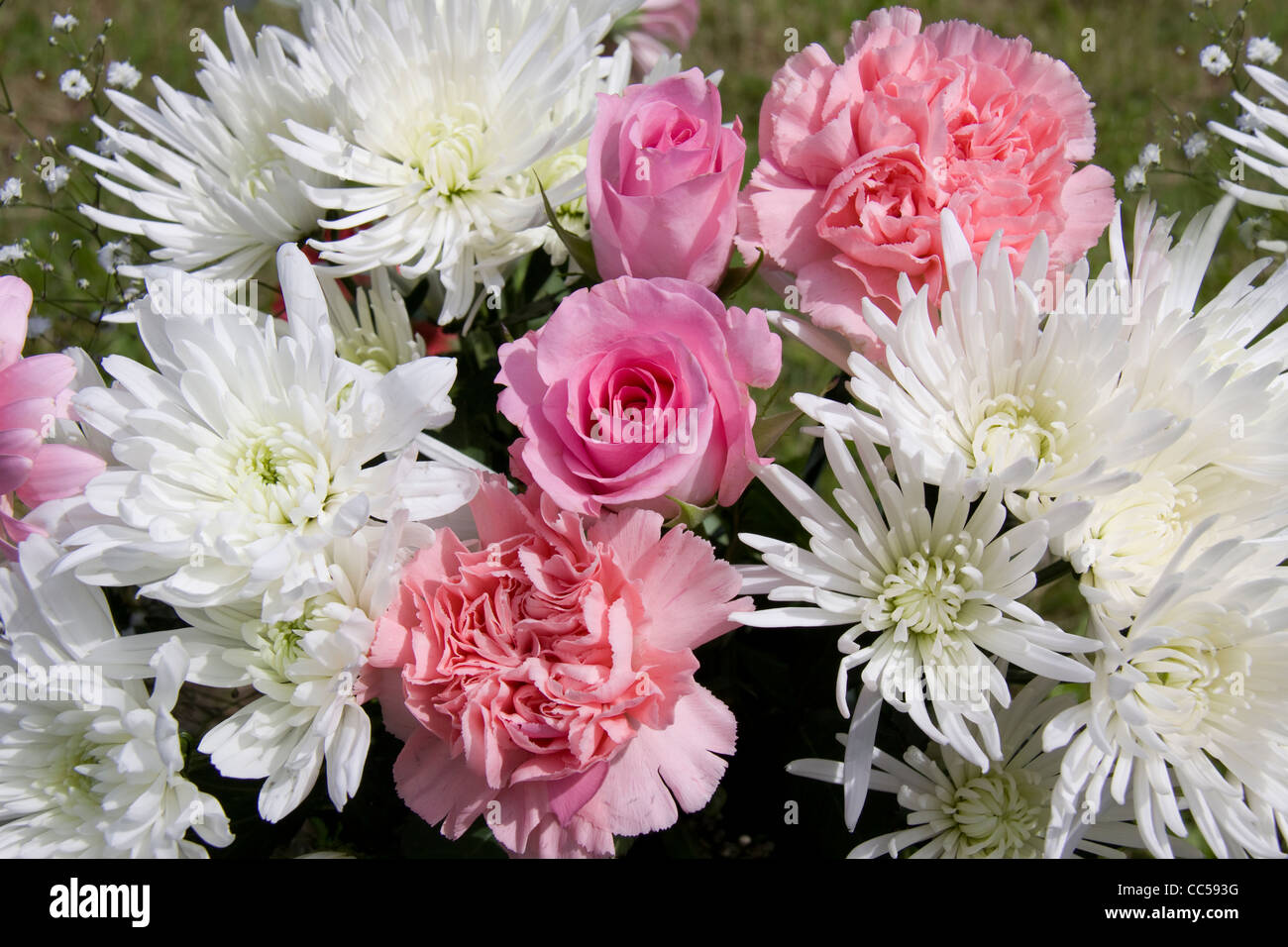 Mixed flowers in a bunch Stock Photo - Alamy