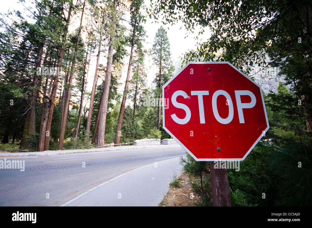 Hexagonal road sign hi-res stock photography and images - Alamy