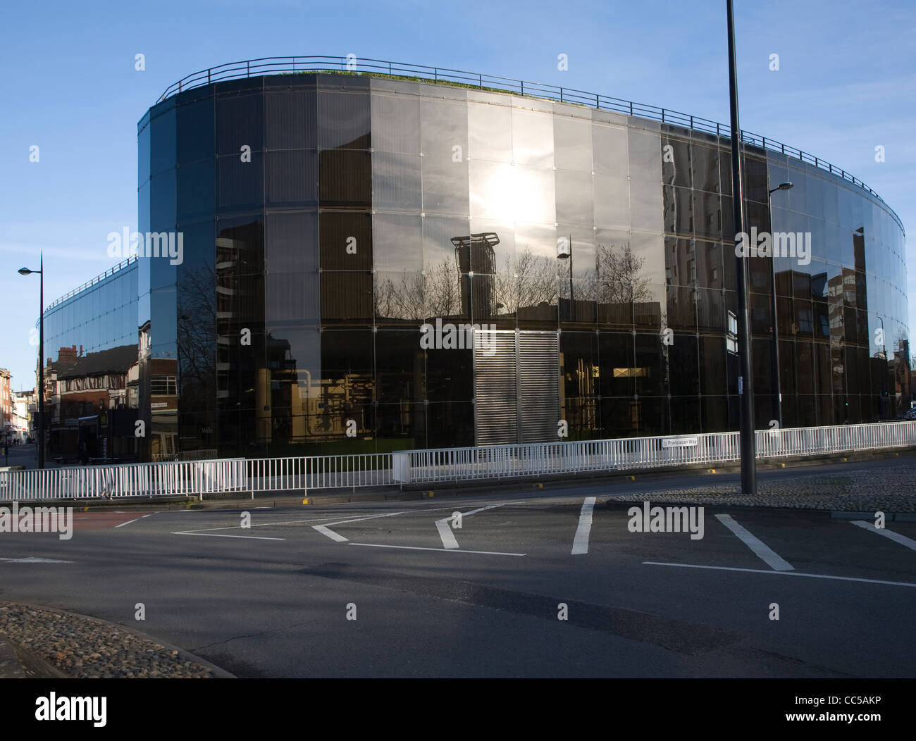 Black reflective glass Willis building by Norman Foster Ipswich ...