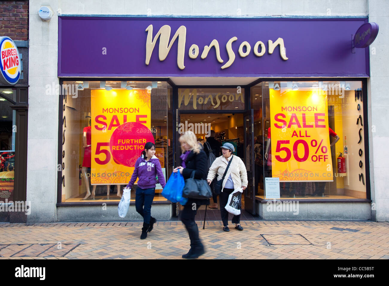 Monsoon shop hi-res stock photography and images - Alamy