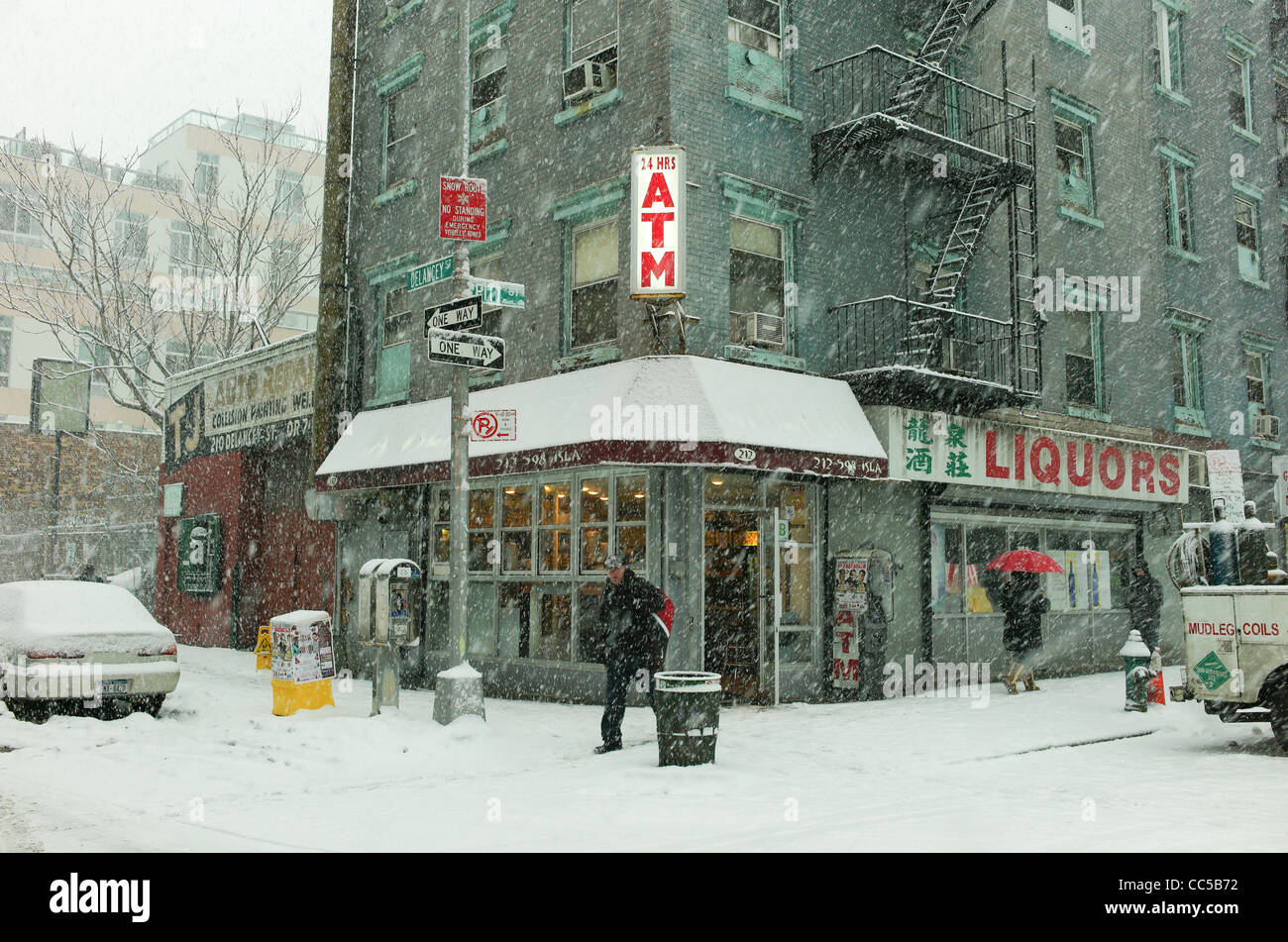 January 26th 2011: Snow seen falling in the Lower east side of ...