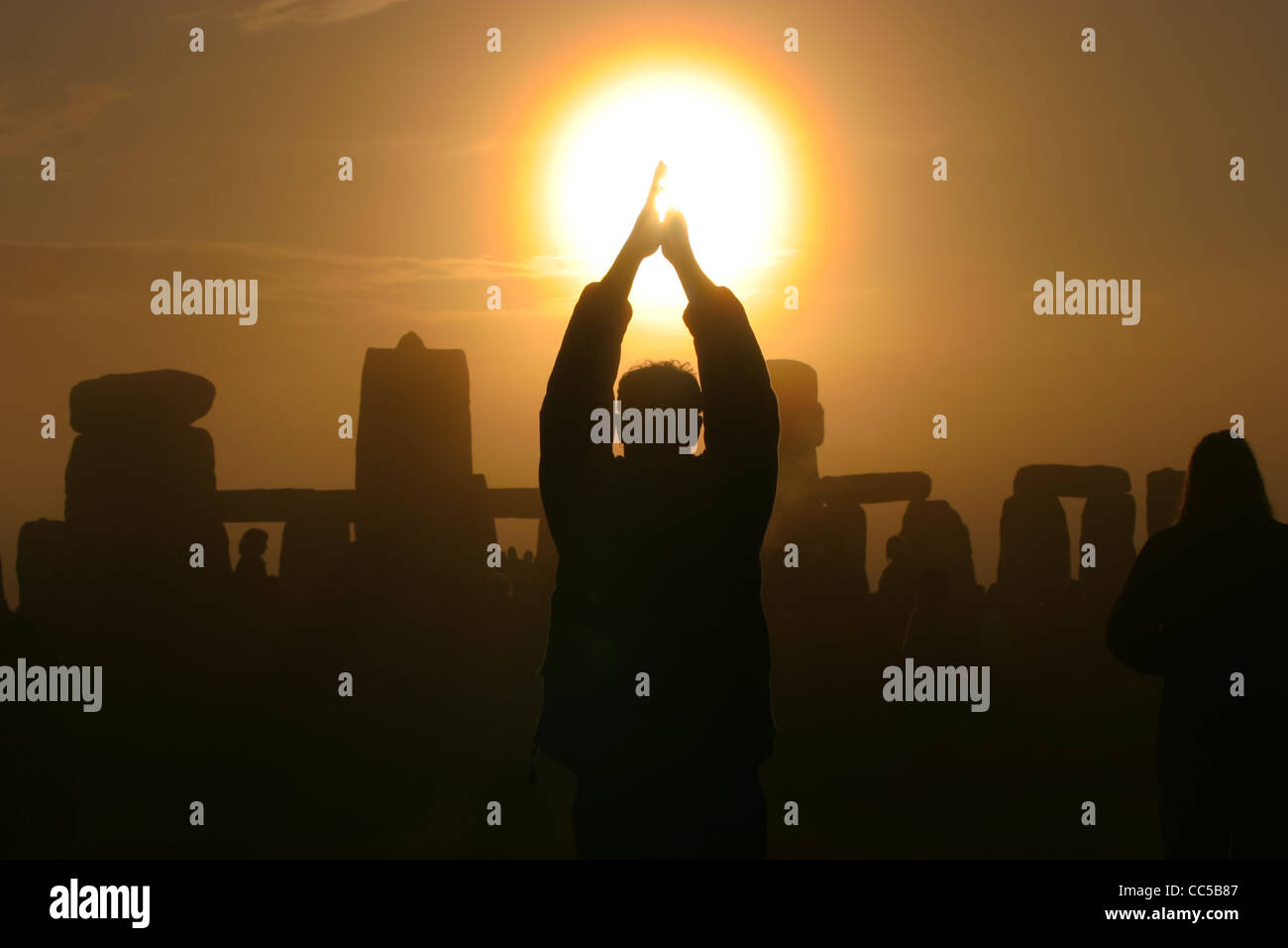 Celebrating the rising of the sun on the morning of the summer solstice ...