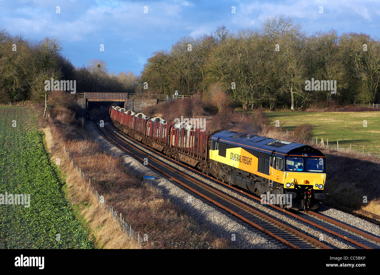 66847 heads through Croome with 6Z50 Chirk - Gloucester empty timer for ...