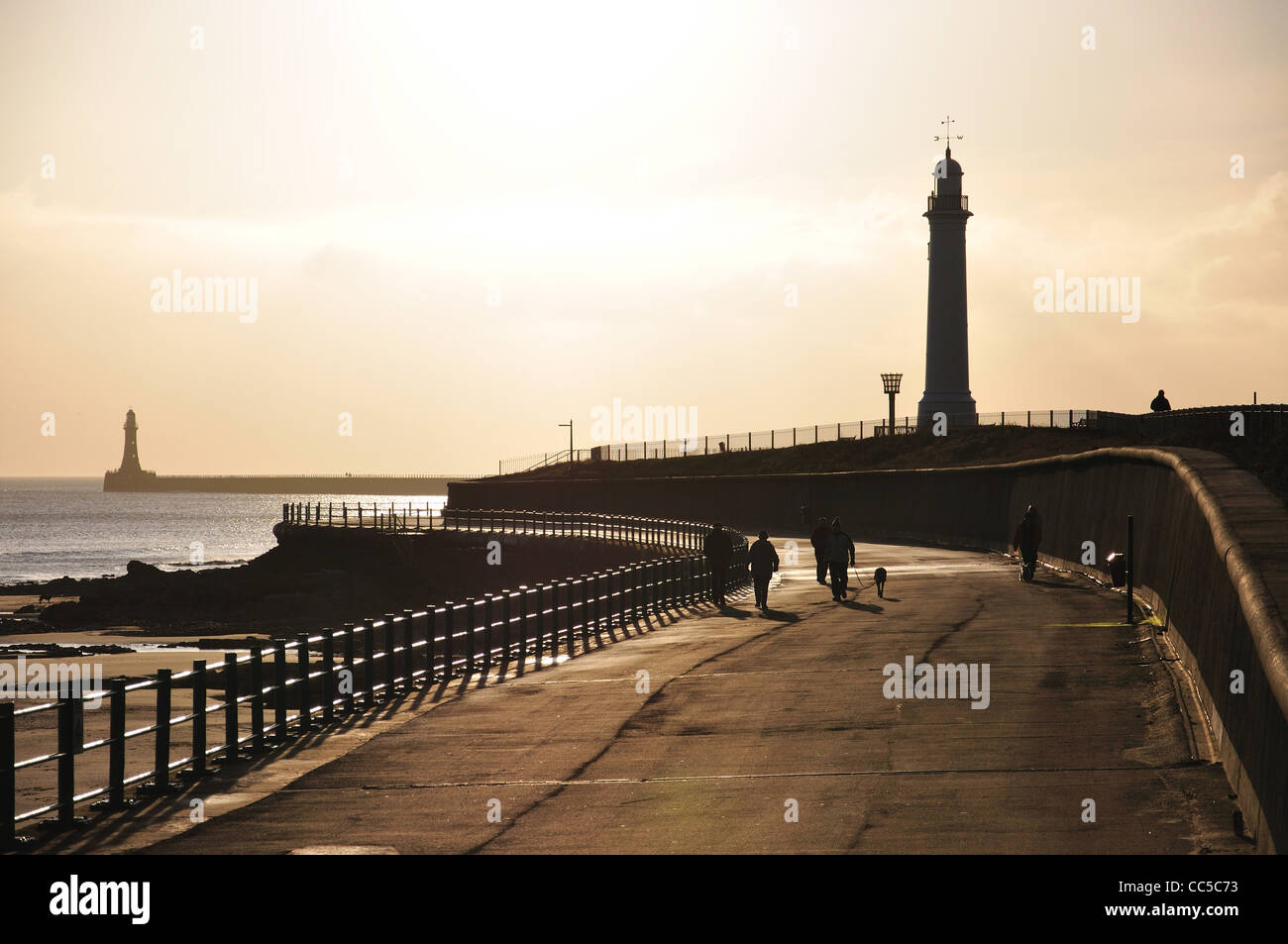 Seaburn lighthouse promenade seaburn sunderland hi-res stock ...