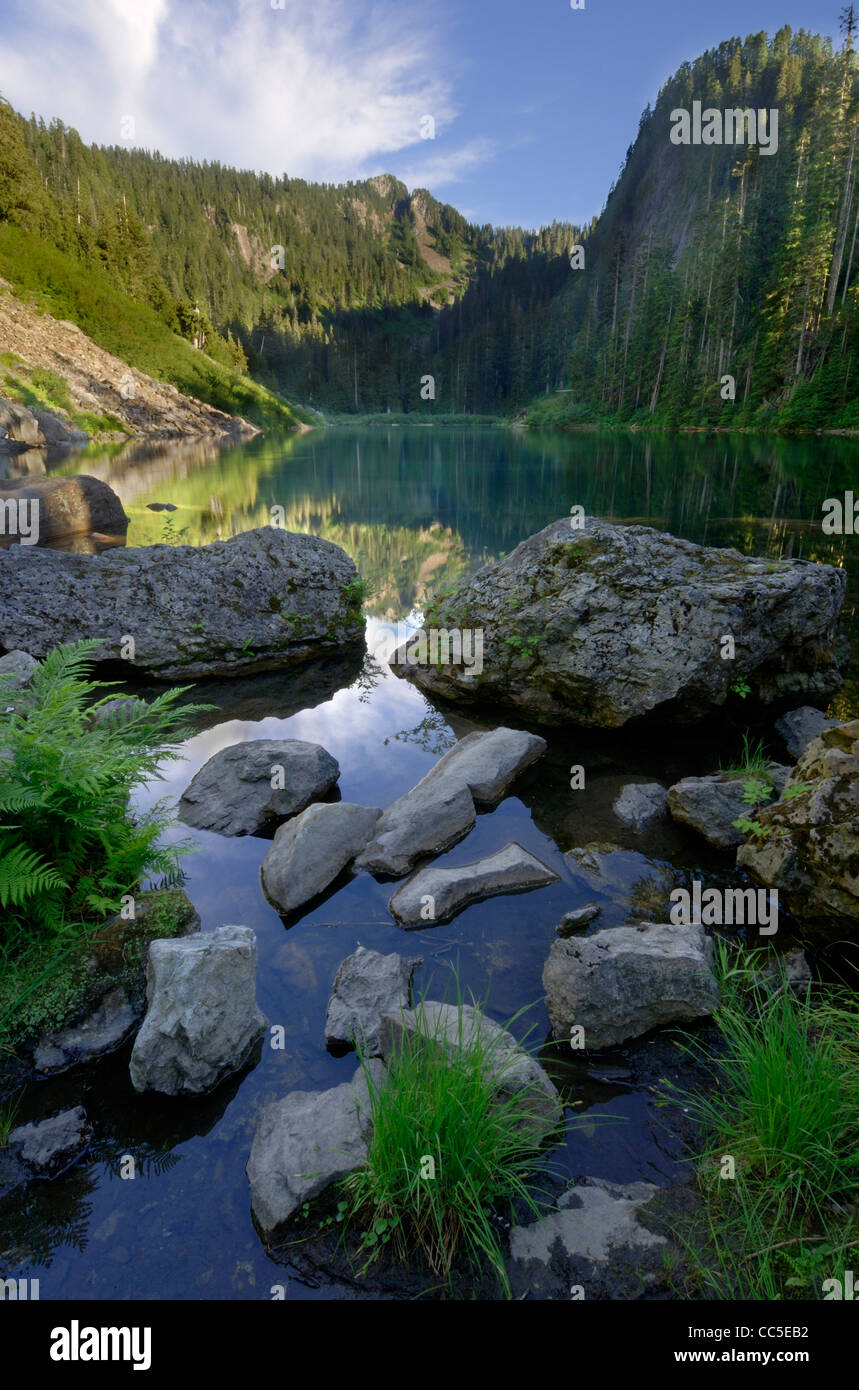 Coal Lake in the Mount Baker-Snoqualmie National Forest, Cascade ...
