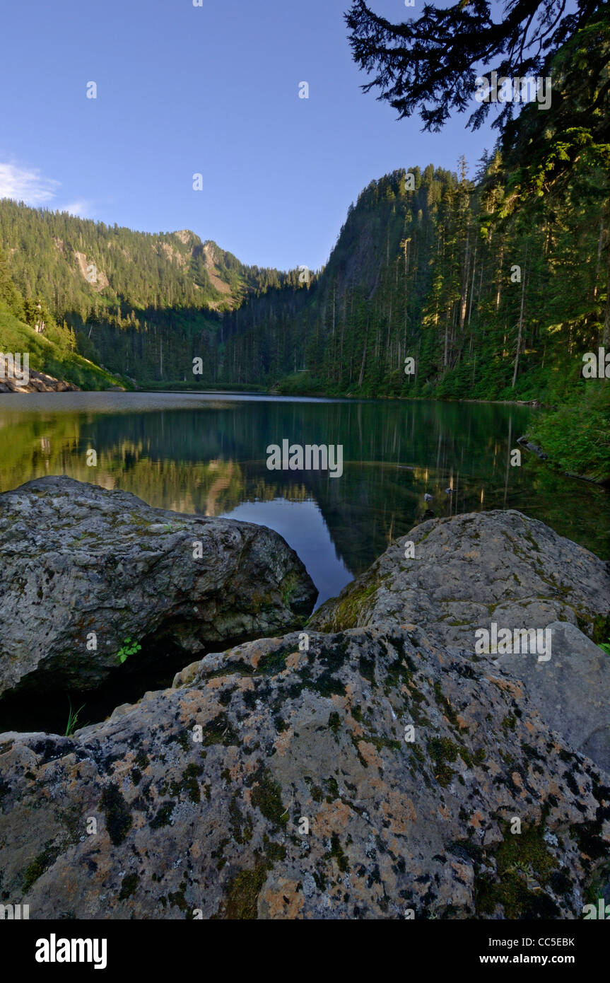 Coal Lake in the Mount Baker-Snoqualmie National Forest, Cascade ...