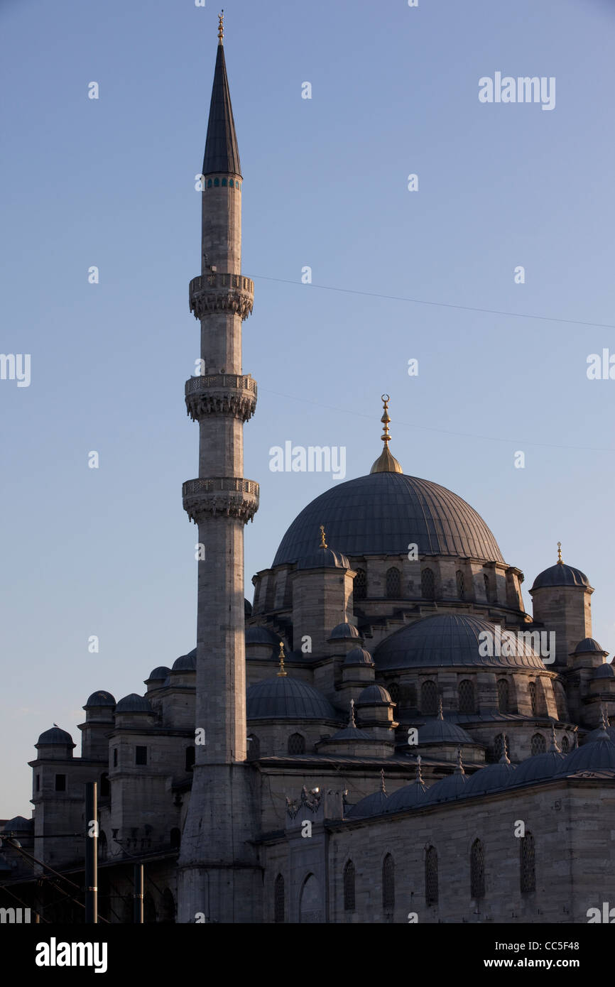 Yeni mosque istanbul hi-res stock photography and images - Alamy