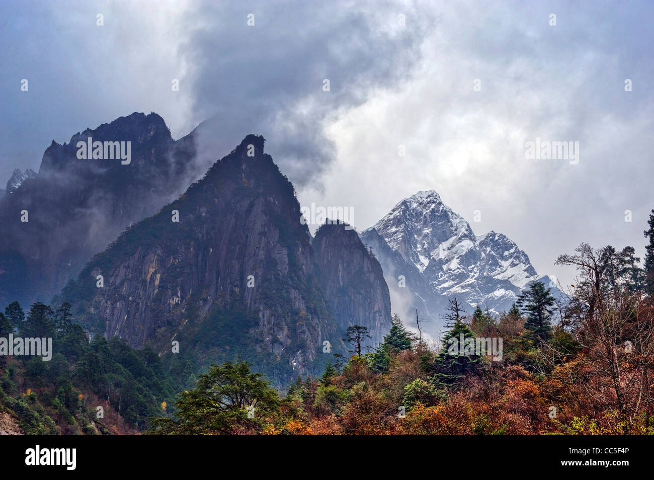 Mt siguniang hi-res stock photography and images - Alamy