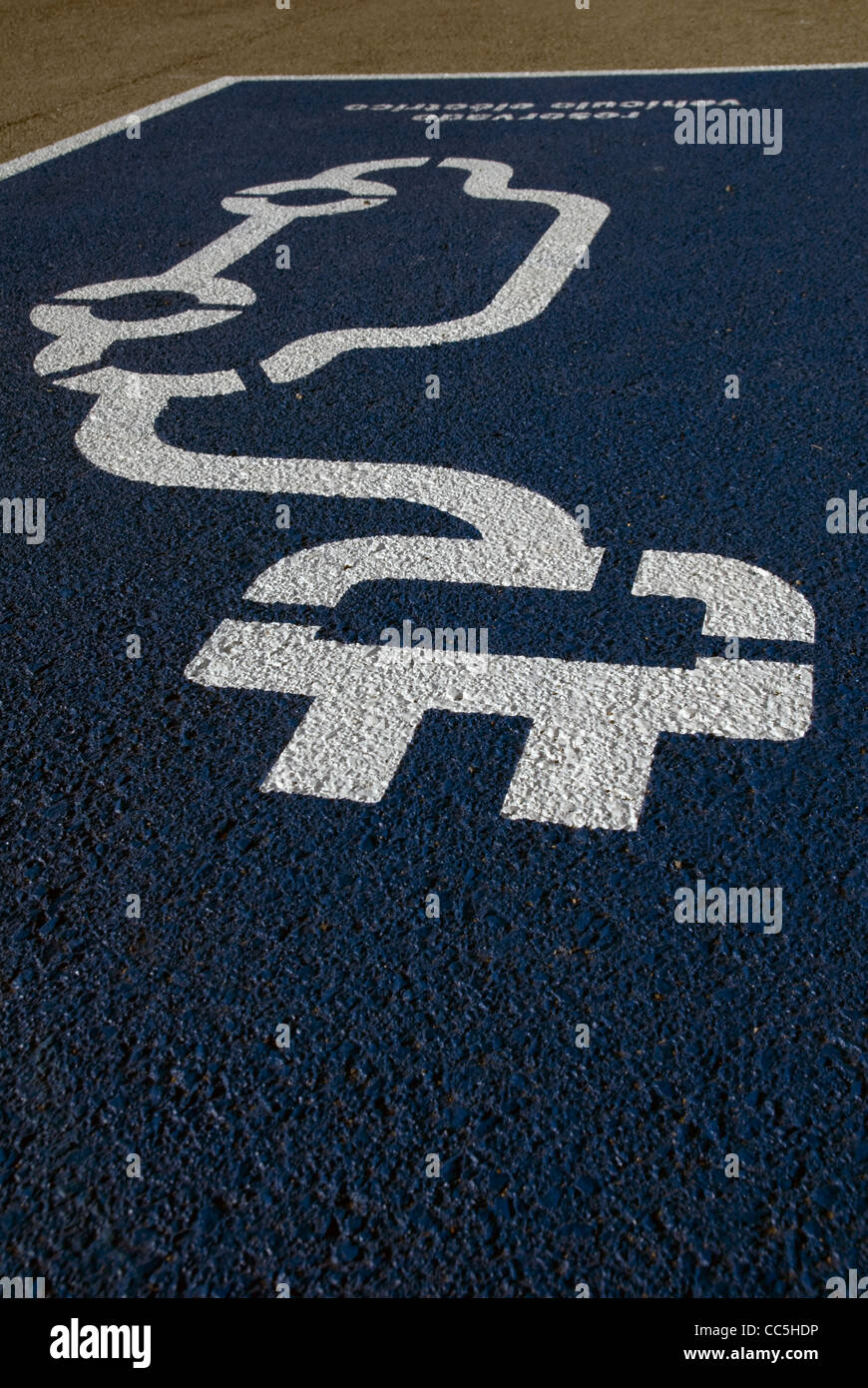 electric car sign Stock Photo - Alamy