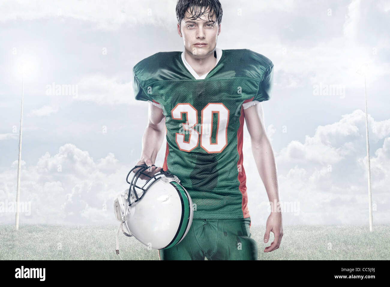 Young american football player Stock Photo - Alamy