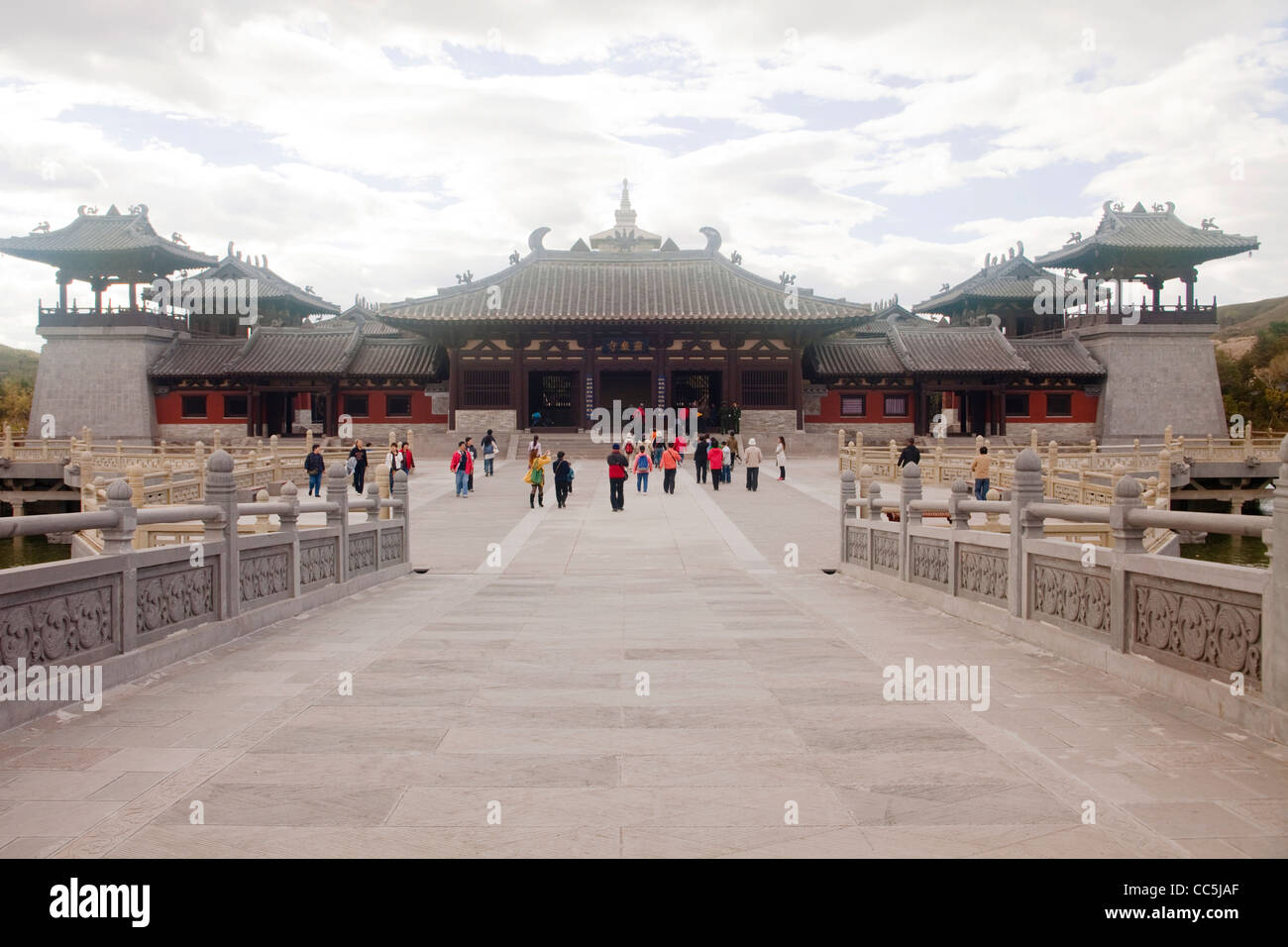 Lingyan Temple, Chinese traditional architecture, Yungang Grottoes ...