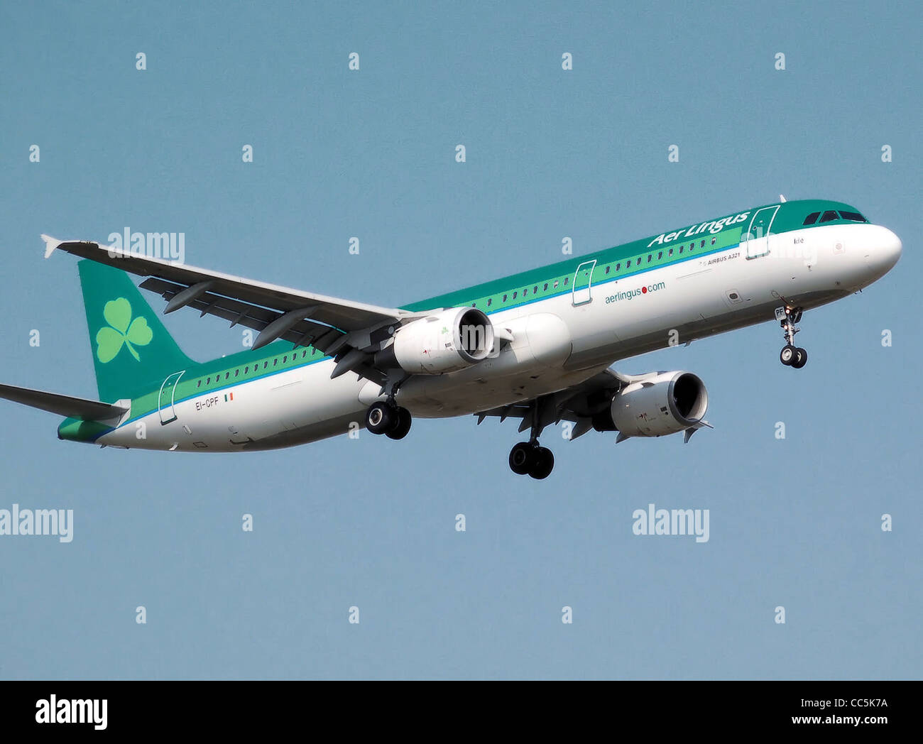 Aer Lingus Airbus A321-200, registered EI-CPF and named Saint Ida ...