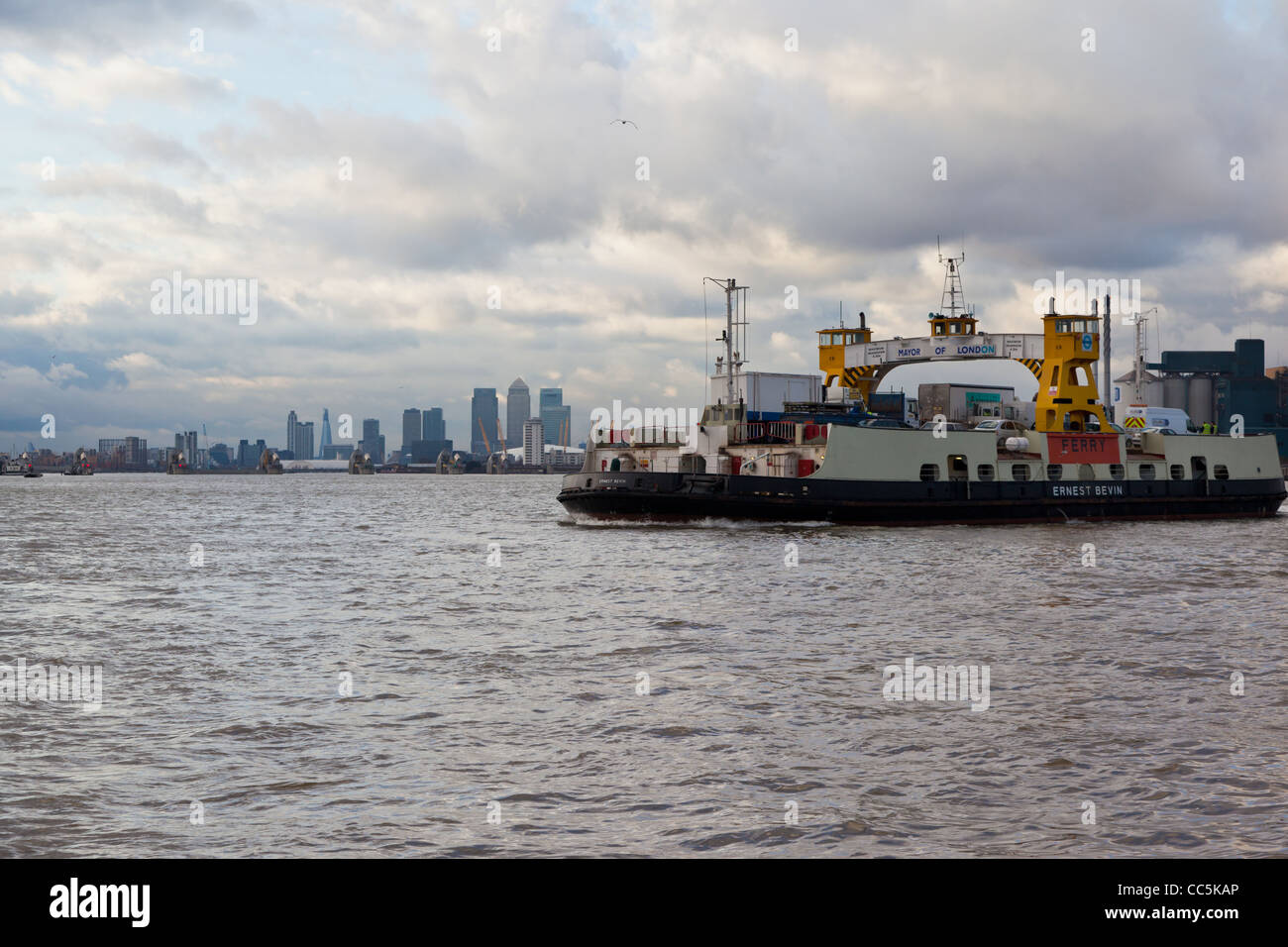Across the river thames at woolwich hi-res stock photography and images ...