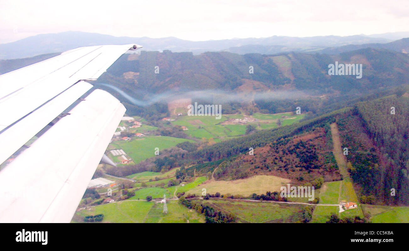 Aircraft wing tip hi-res stock photography and images - Alamy