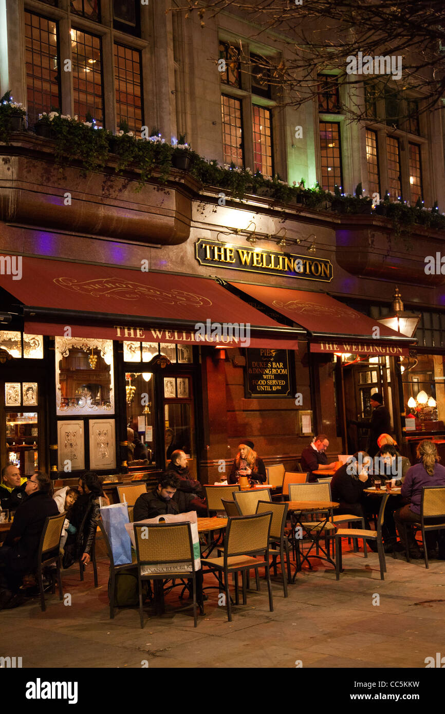 Alehouse hi-res stock photography and images - Alamy