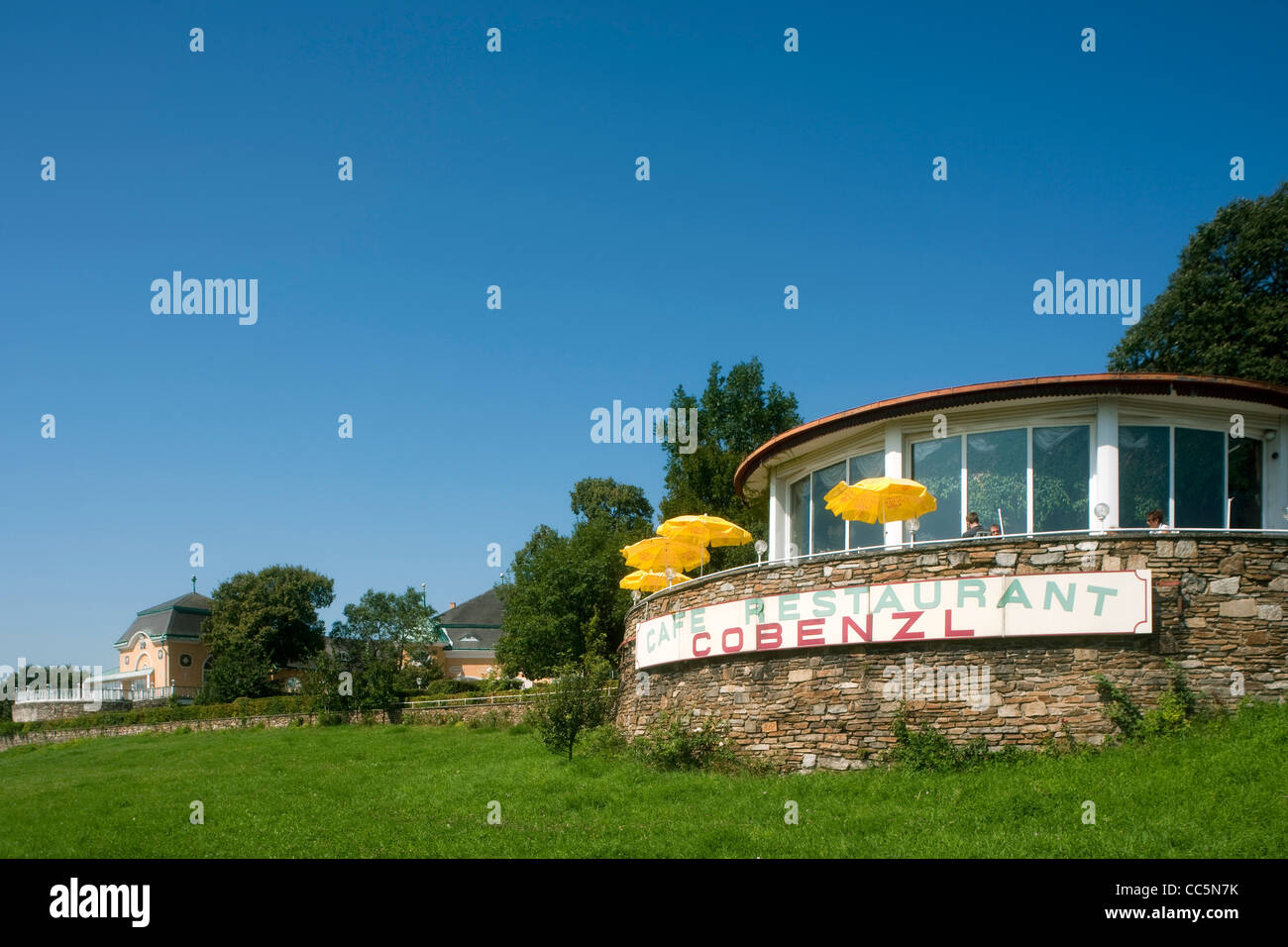 Österreich, Wien 19, Restaurant Schloss Cobenzl im Wienerwald Stock ...