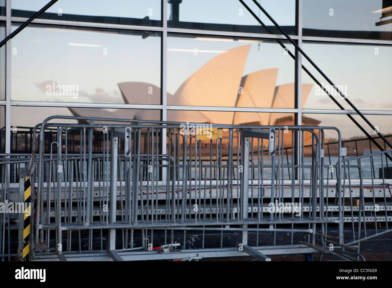 Opposite opera house hi-res stock photography and images - Alamy