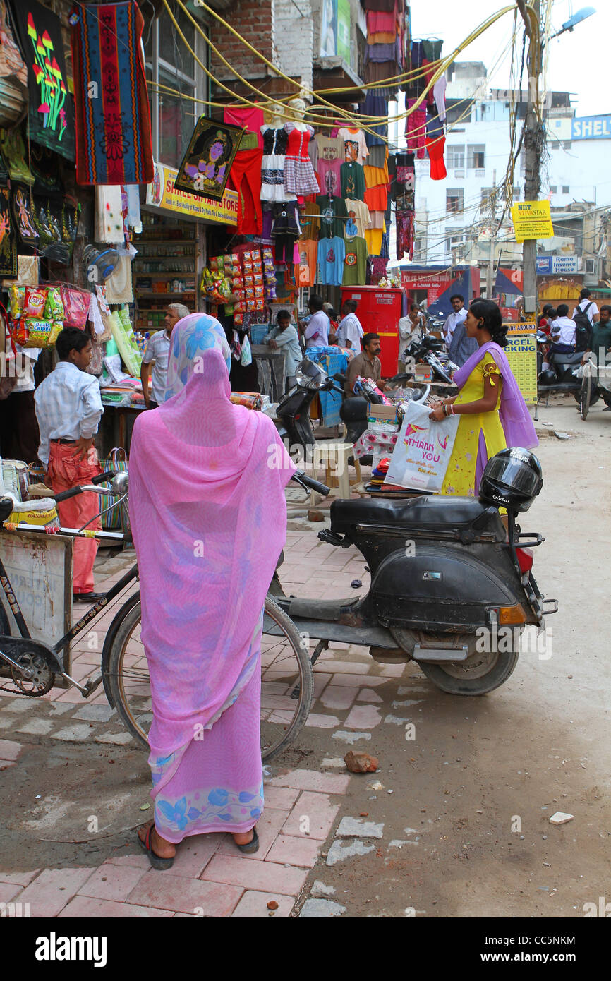 Indian street scene india hi-res stock photography and images - Alamy