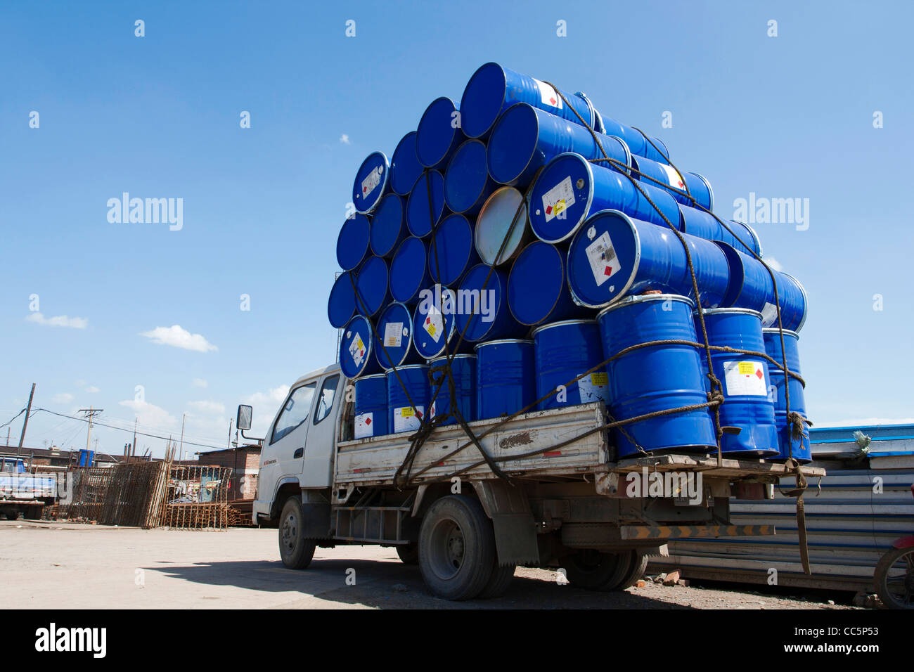 Overload truck hi-res stock photography and images - Alamy