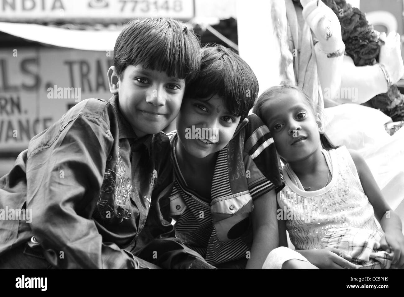 Indian smiling children hi-res stock photography and images - Alamy