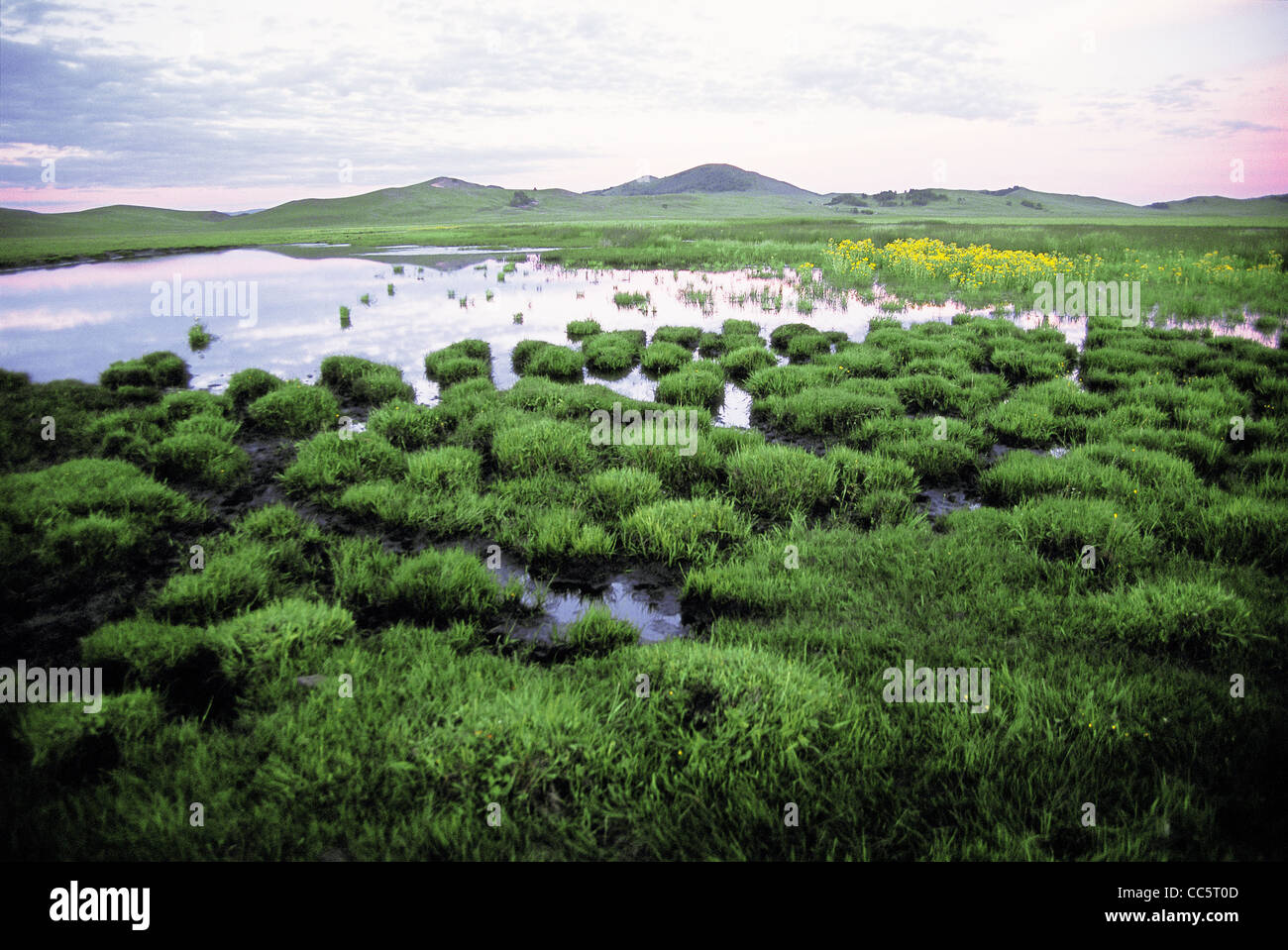 Chengde lake china hi-res stock photography and images - Alamy