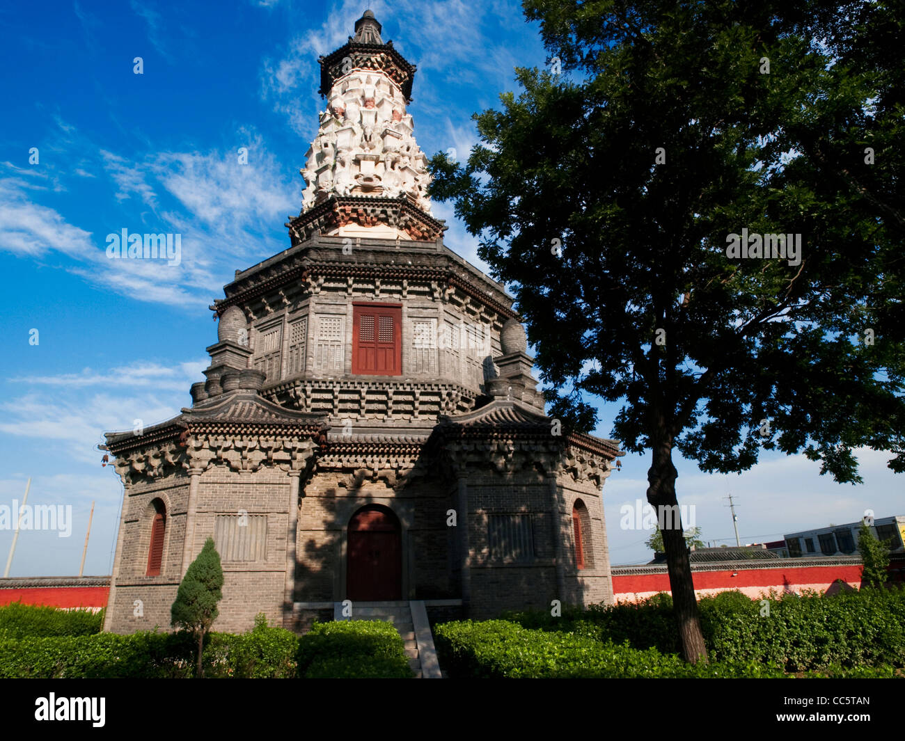 Shijiazhuang temple hi-res stock photography and images - Alamy