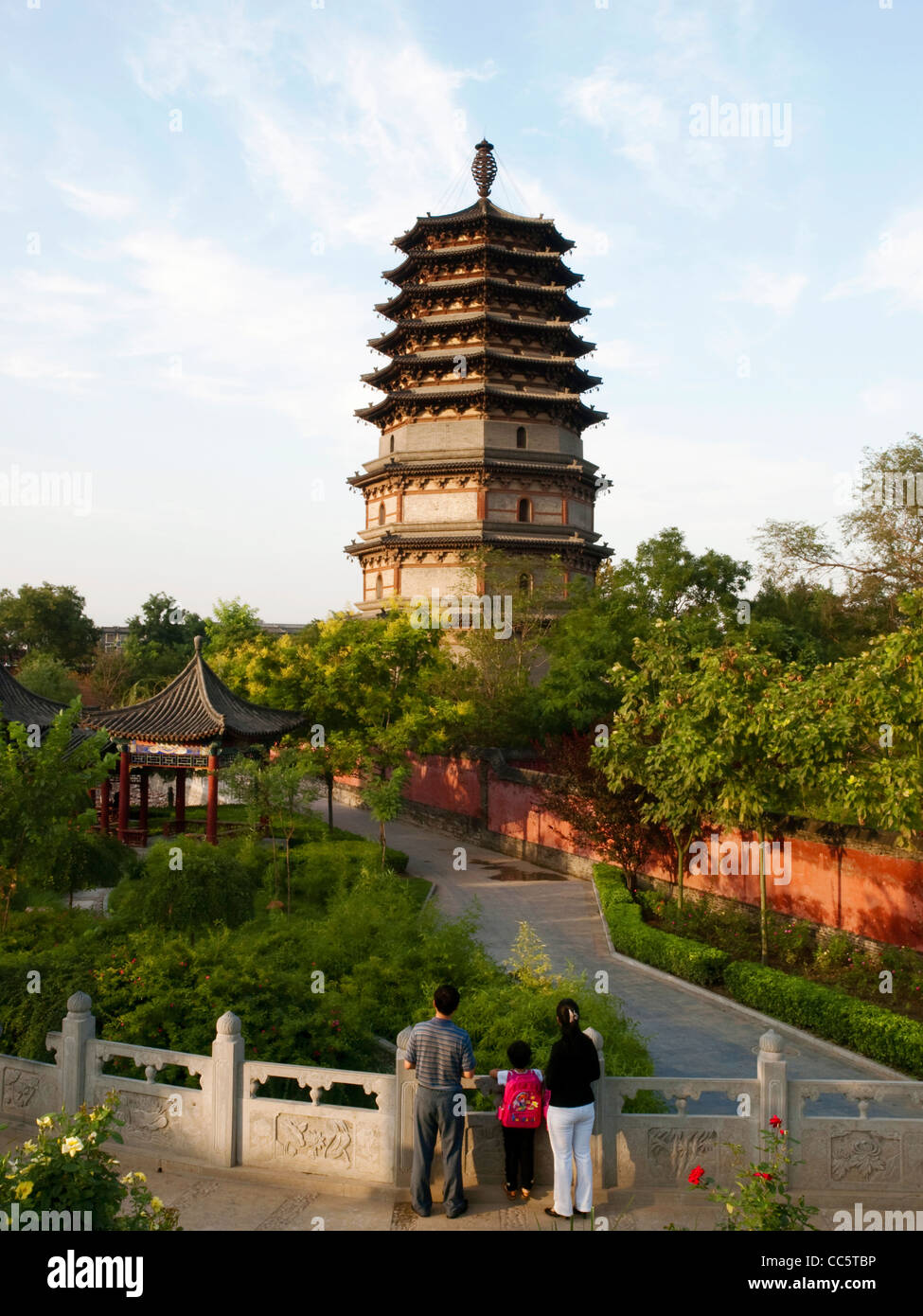 Lingxiao hi-res stock photography and images - Alamy