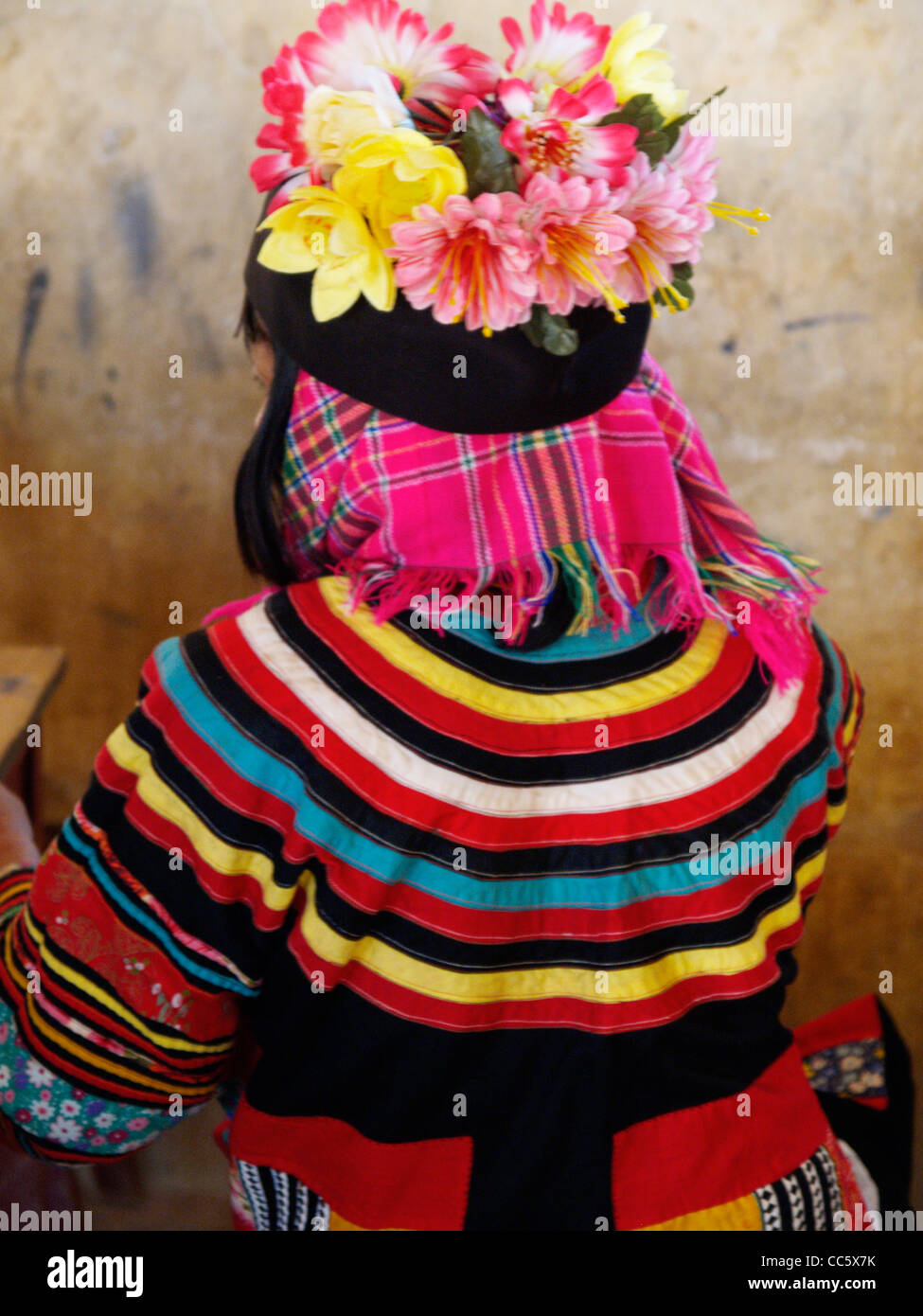 Blang woman in traditional costume, Xishuangbanna Nationality Culture ...