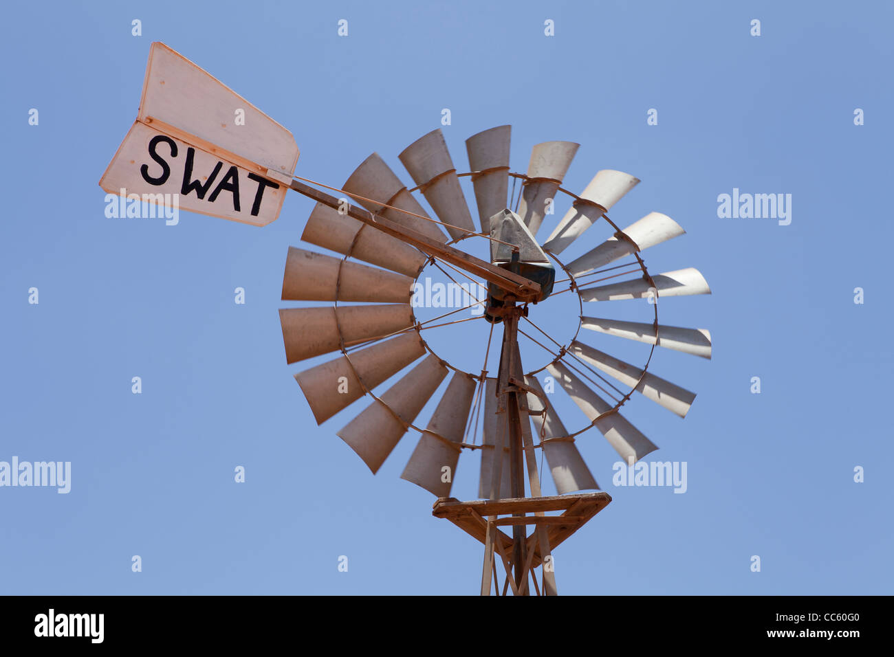 An outback Australian windmill, Australia Stock Photo - Alamy