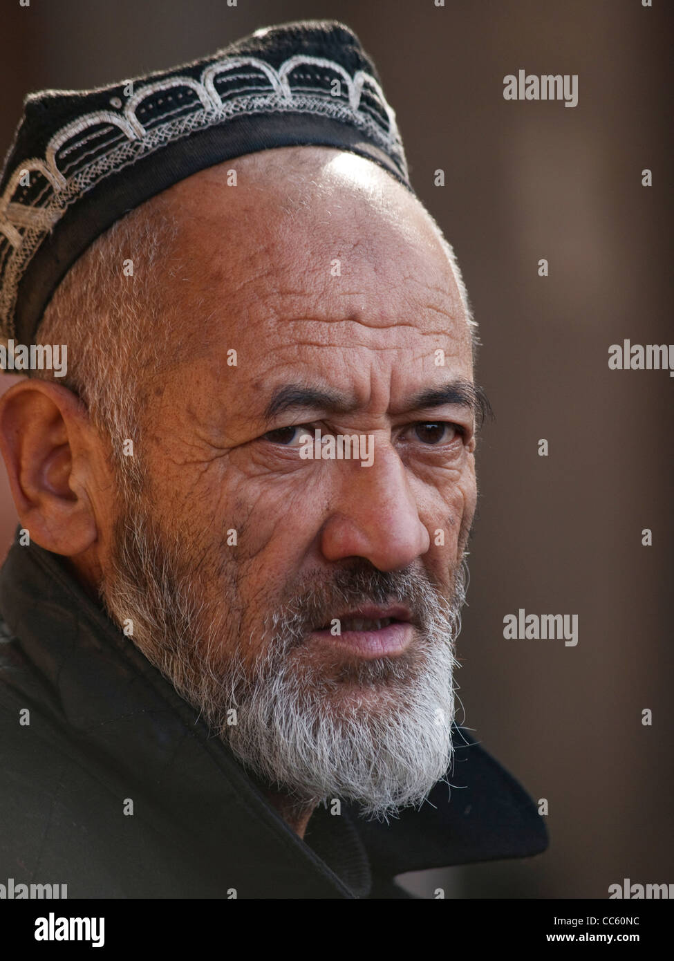 Elderly uyghur man hi-res stock photography and images - Alamy