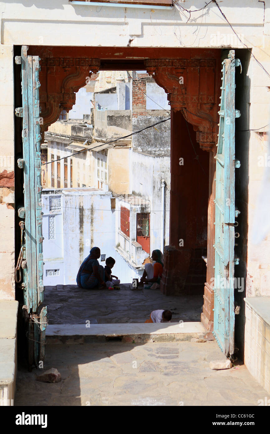 Indian street scene india hi-res stock photography and images - Alamy