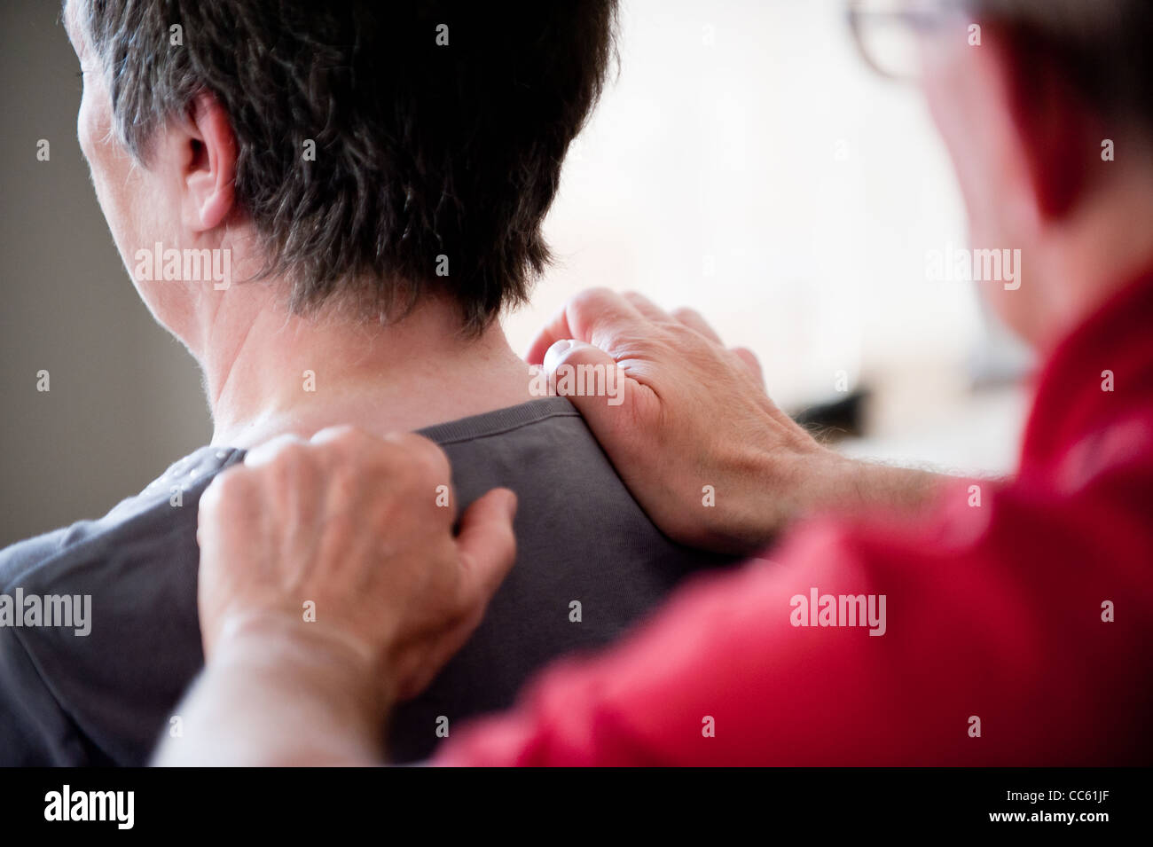 Alternative health therapies. Massage demonstration Stock Photo - Alamy