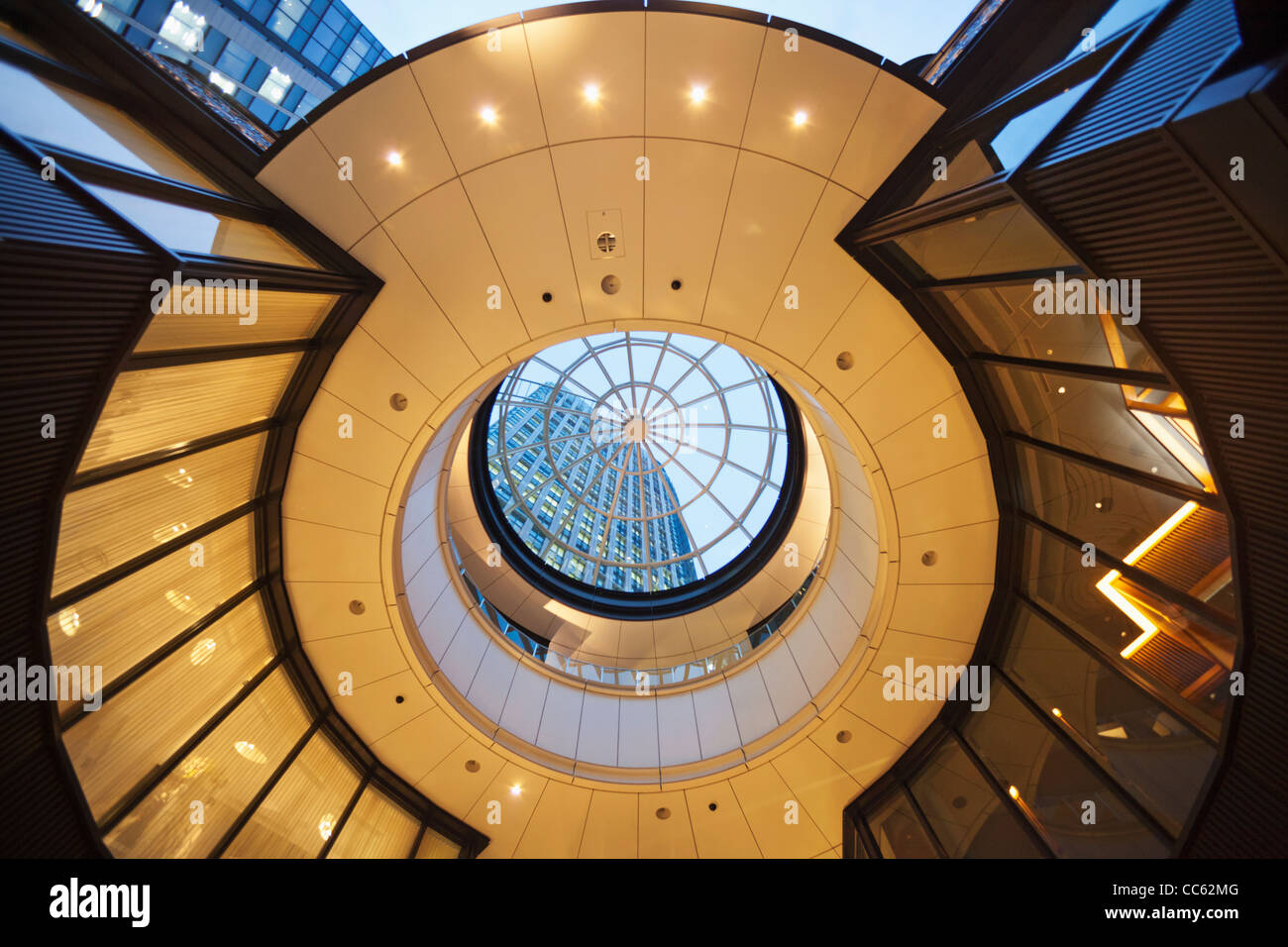 Marunouchi naka street hi-res stock photography and images - Alamy