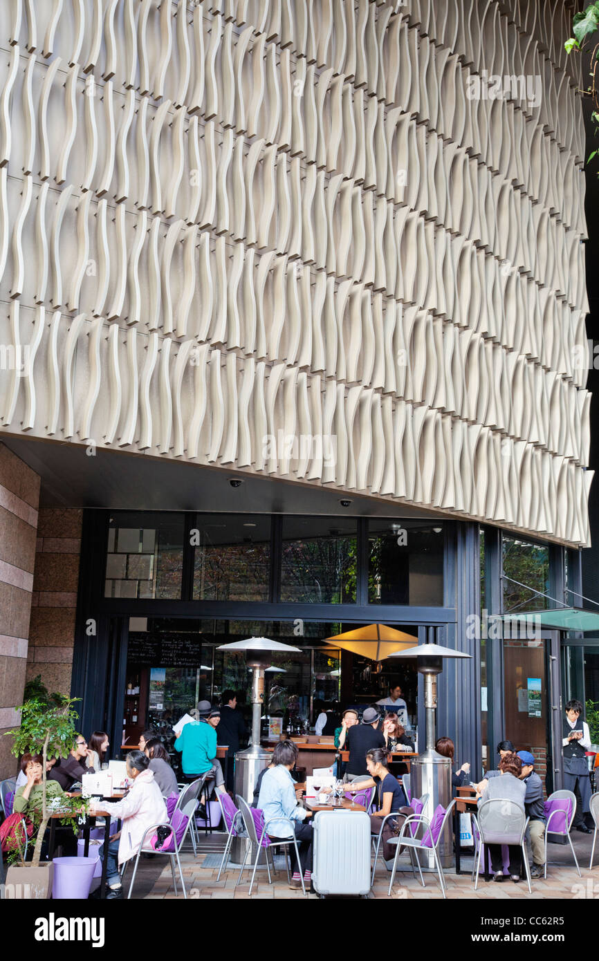 Japan, Tokyo, Marunouchi, Marunouchi Nakadori Street, Brick Square ...